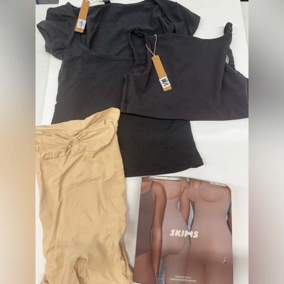 SKIMS | Intimates & Sleepwear | Brand New Skims Set Of 3 Shirt Bra And ...
